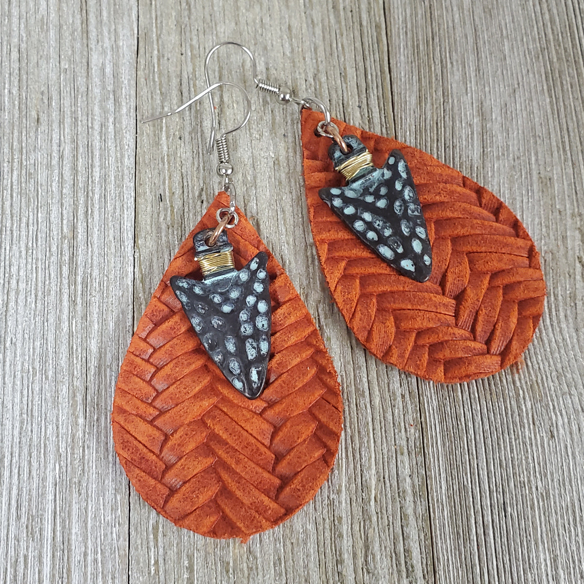 Desert Arrowhead Lattice Rust Earrings | My Wyo Designs